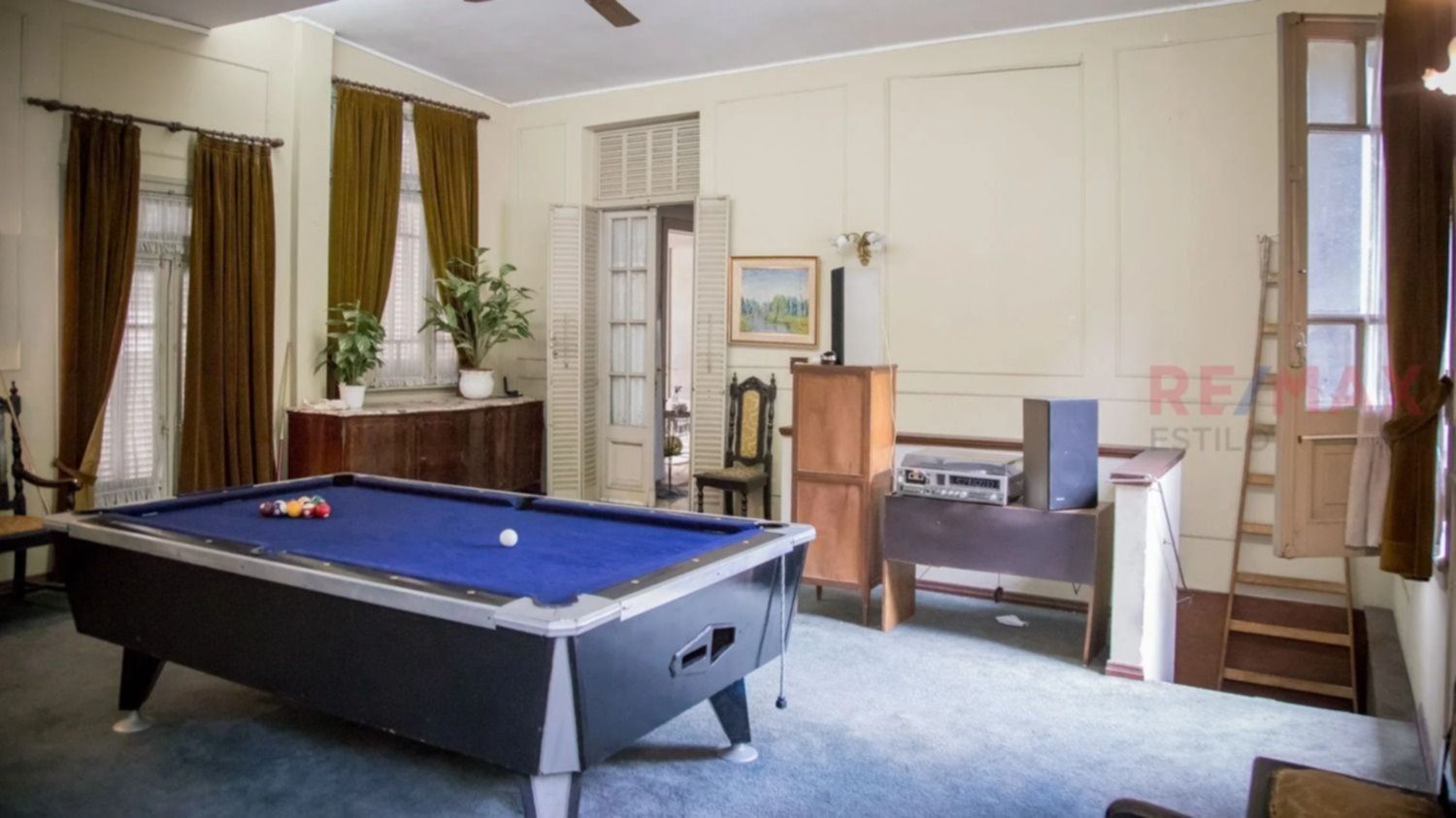 Así se ve por dentro el Palacio Mammoni, la mansión que se vende en el ...