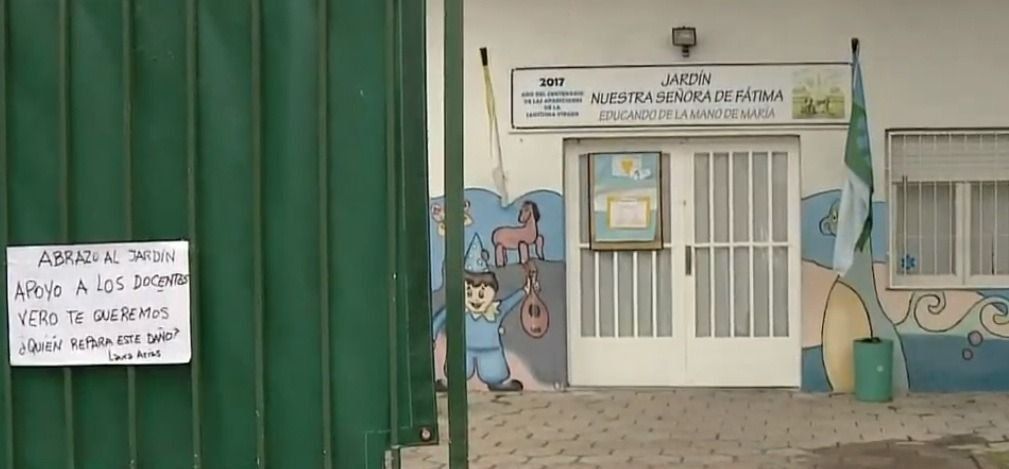 Terror en un jardín de La Plata: la docente acusada de amordazar nenes ...