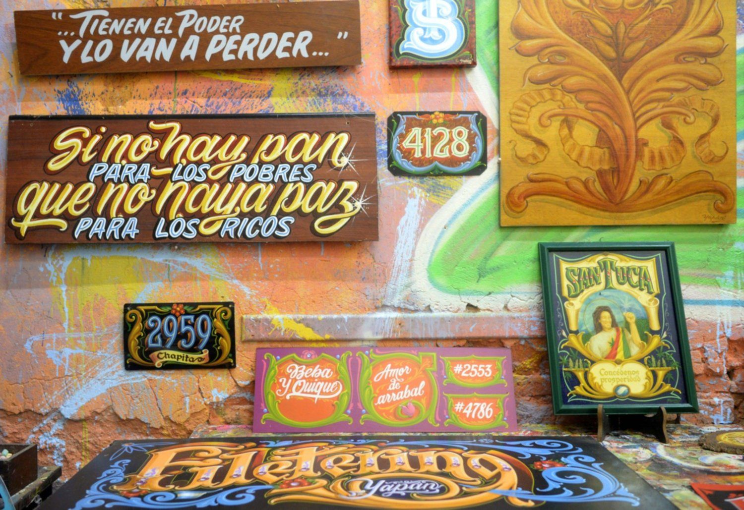 El arte del fileteado platense: de carros, micros y carteles