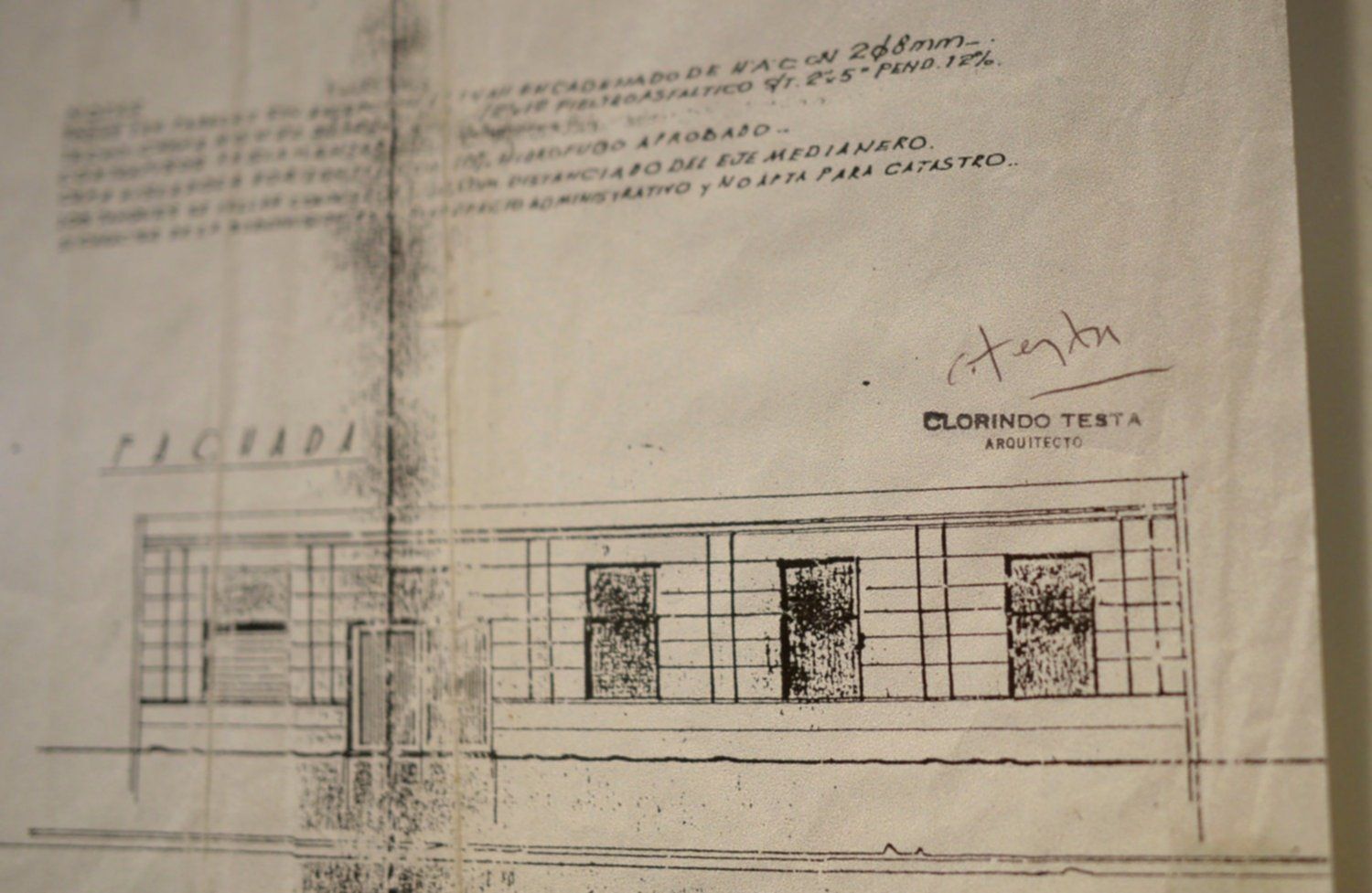 Casa Stud, una obra de arte de Clorindo Testa en el corazón de barrio ...