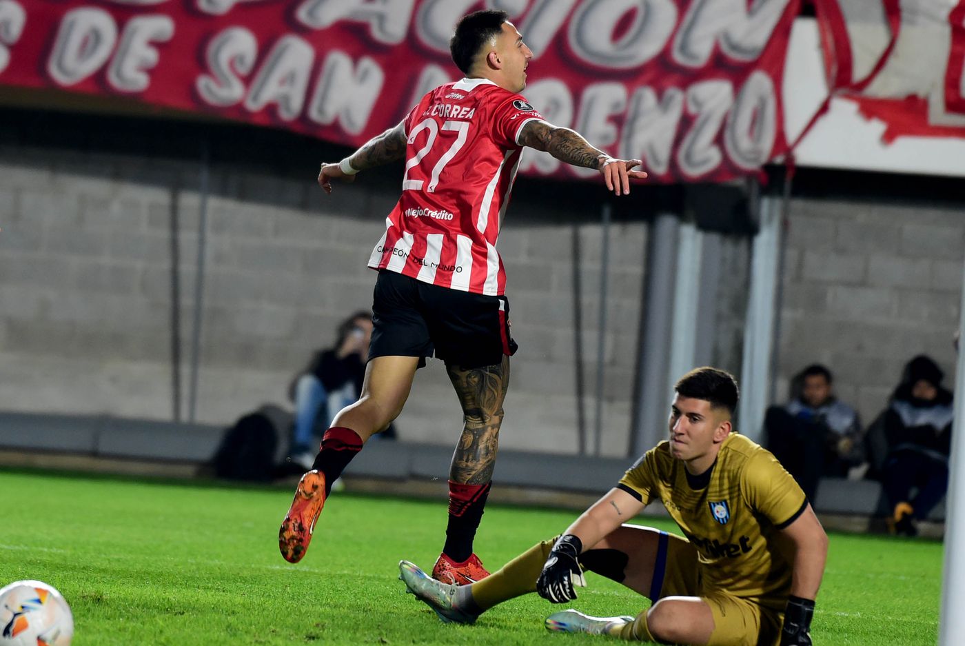 Boca se suma a Colo Colo por el interés en Javier Correa