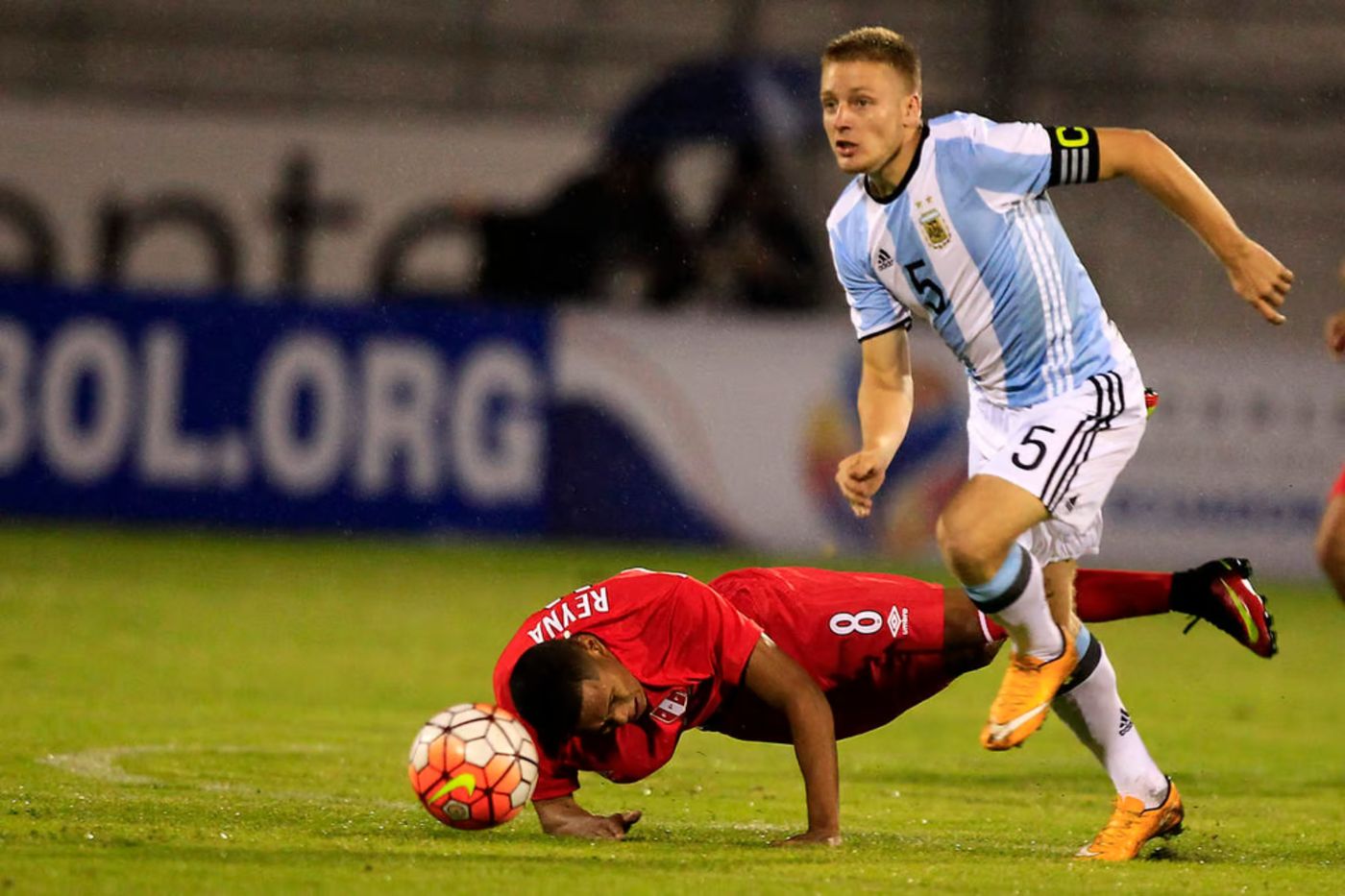 El dato que nadie recuerda y que une a Santiago Ascacíbar con Lionel Scaloni en la Selección ...