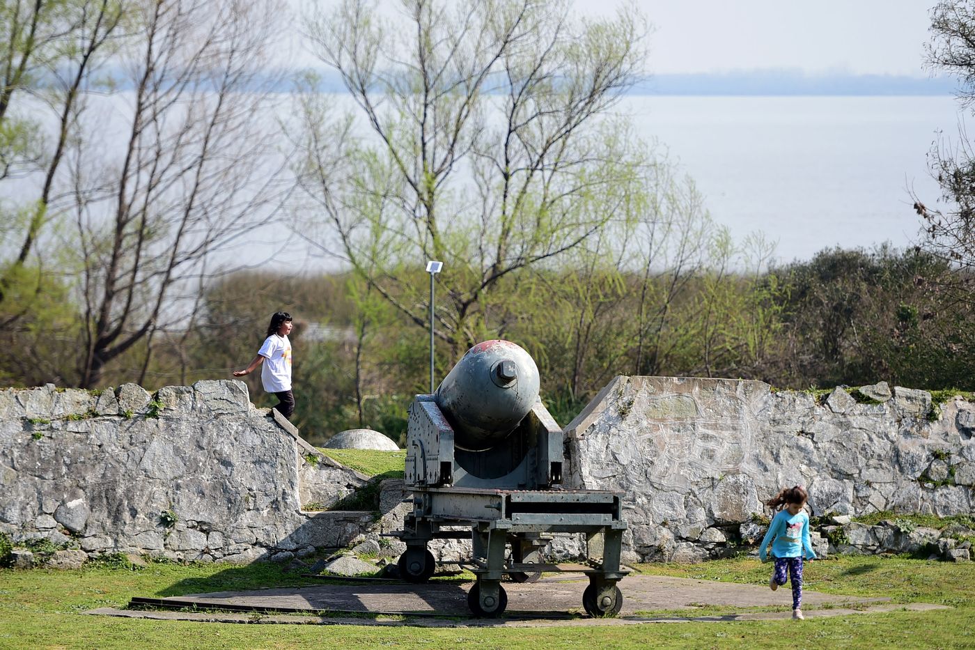 Viaje a la Isla Martín García: límite internacional de La Plata, cárcel ...