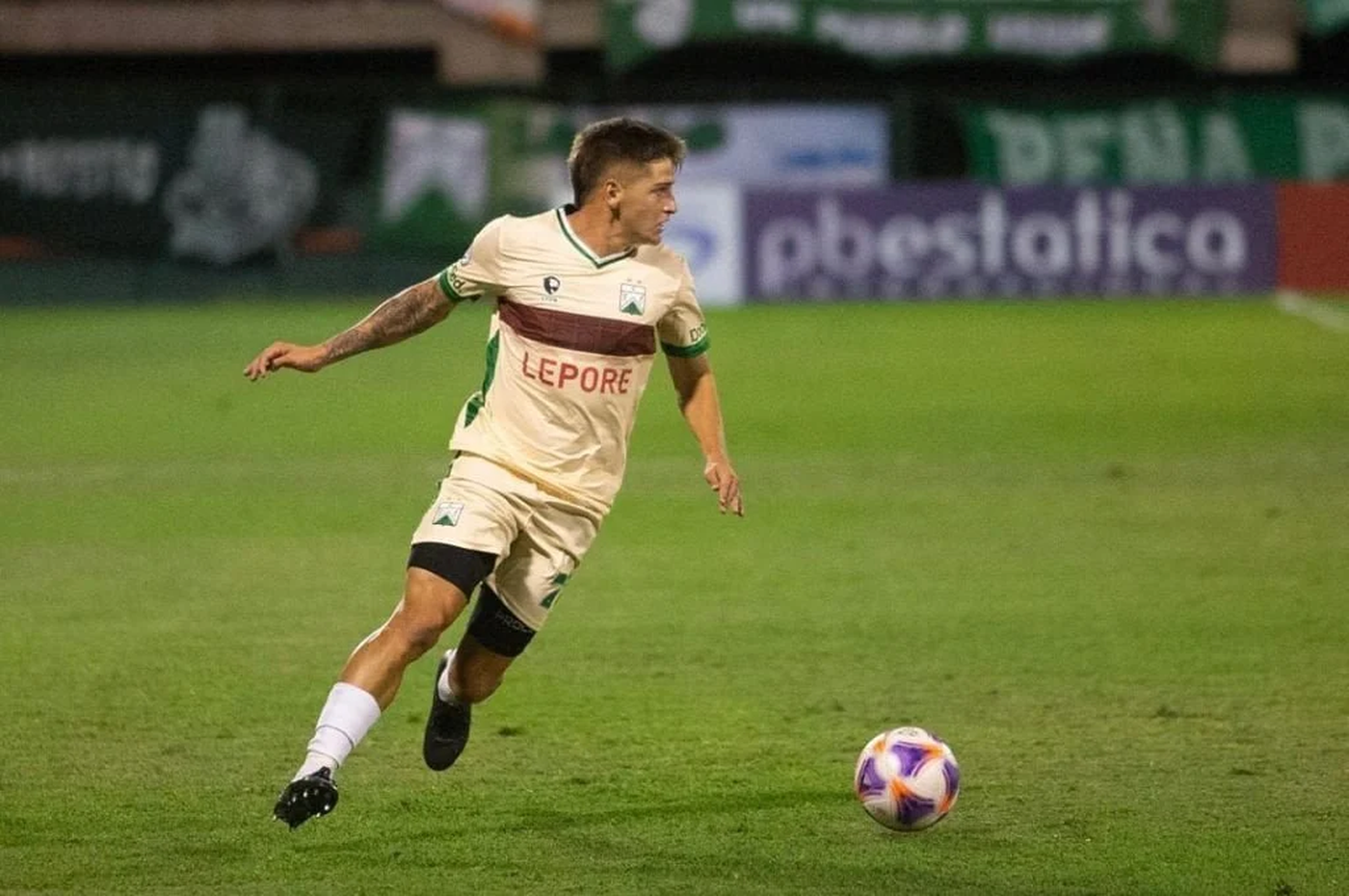 Quién es Nicolás Retamar, el delantero que Gimnasia viene siguiendo en ...