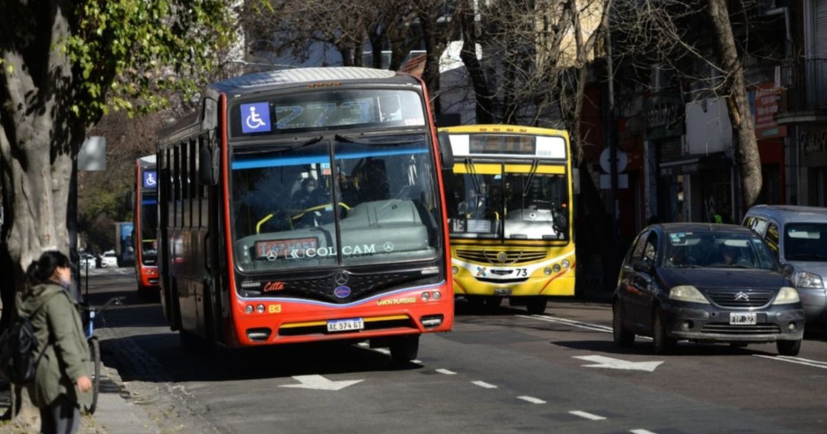 Desde este sábado vuelve a aumentar el boleto de micro en La Plata y la ...