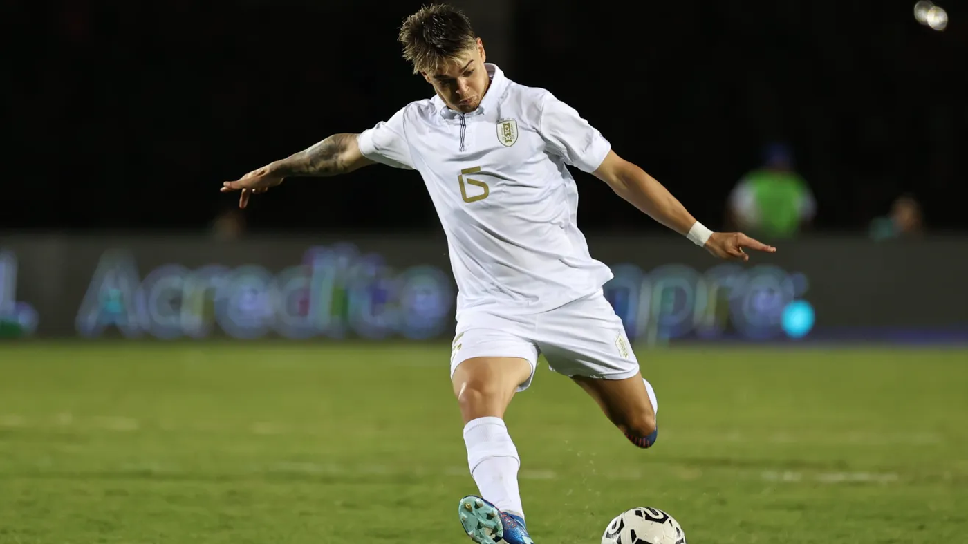 Gimnasia le apuntó al lateral uruguayo Valentín Rodríguez: ¿cuál es su ...