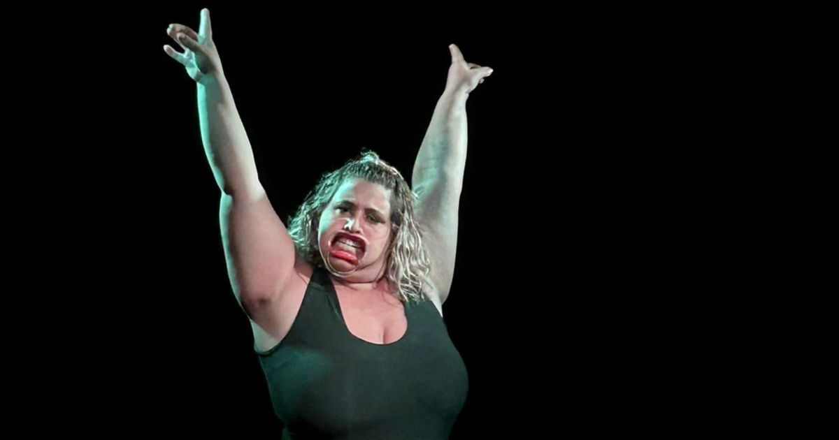 La monstrua desnuda, la innovadora obra que se presenta en el teatro ...