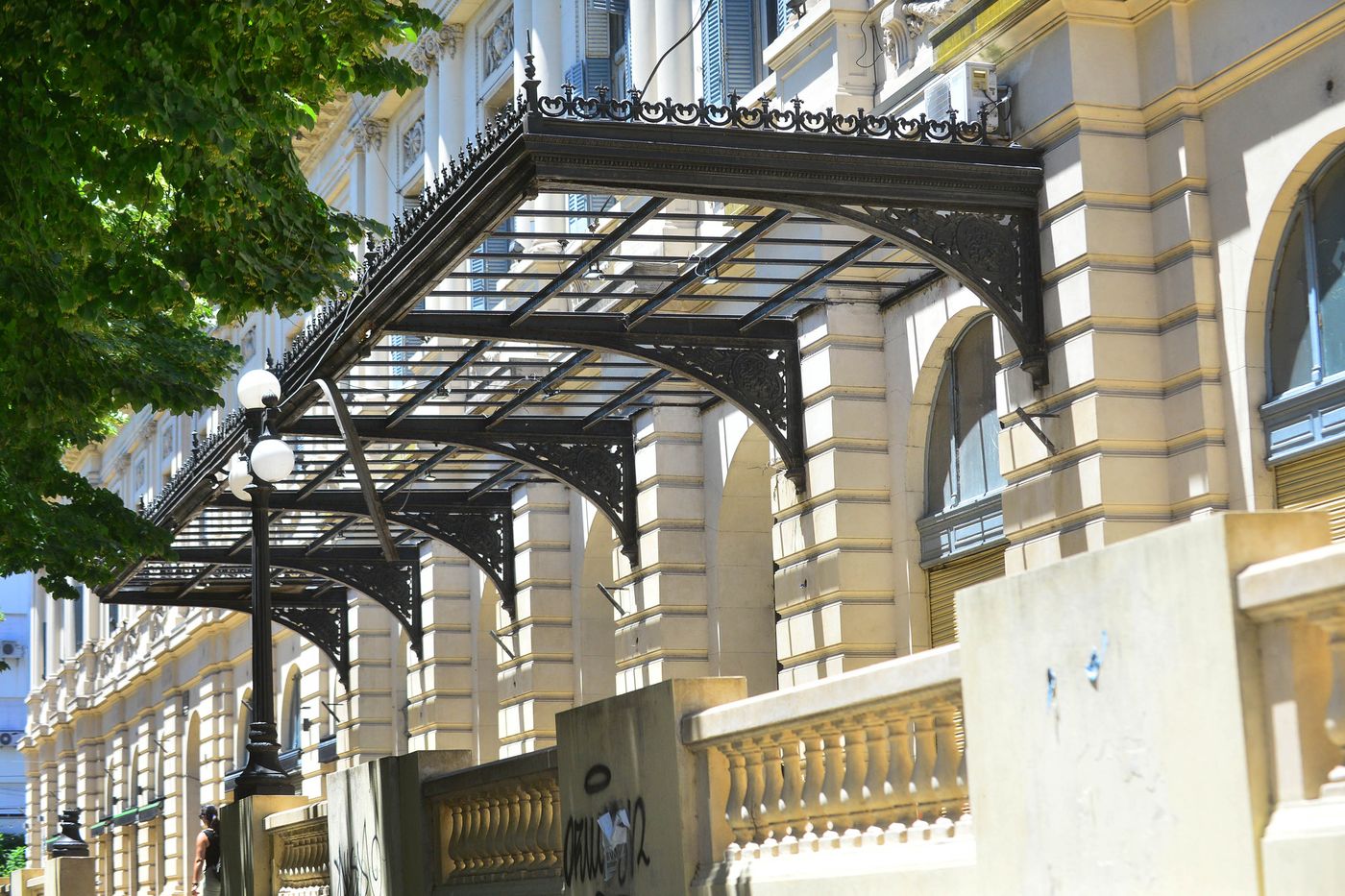 Inaugura el Pasaje Dardo Rocha con música en vivo, obras de teatro y ...