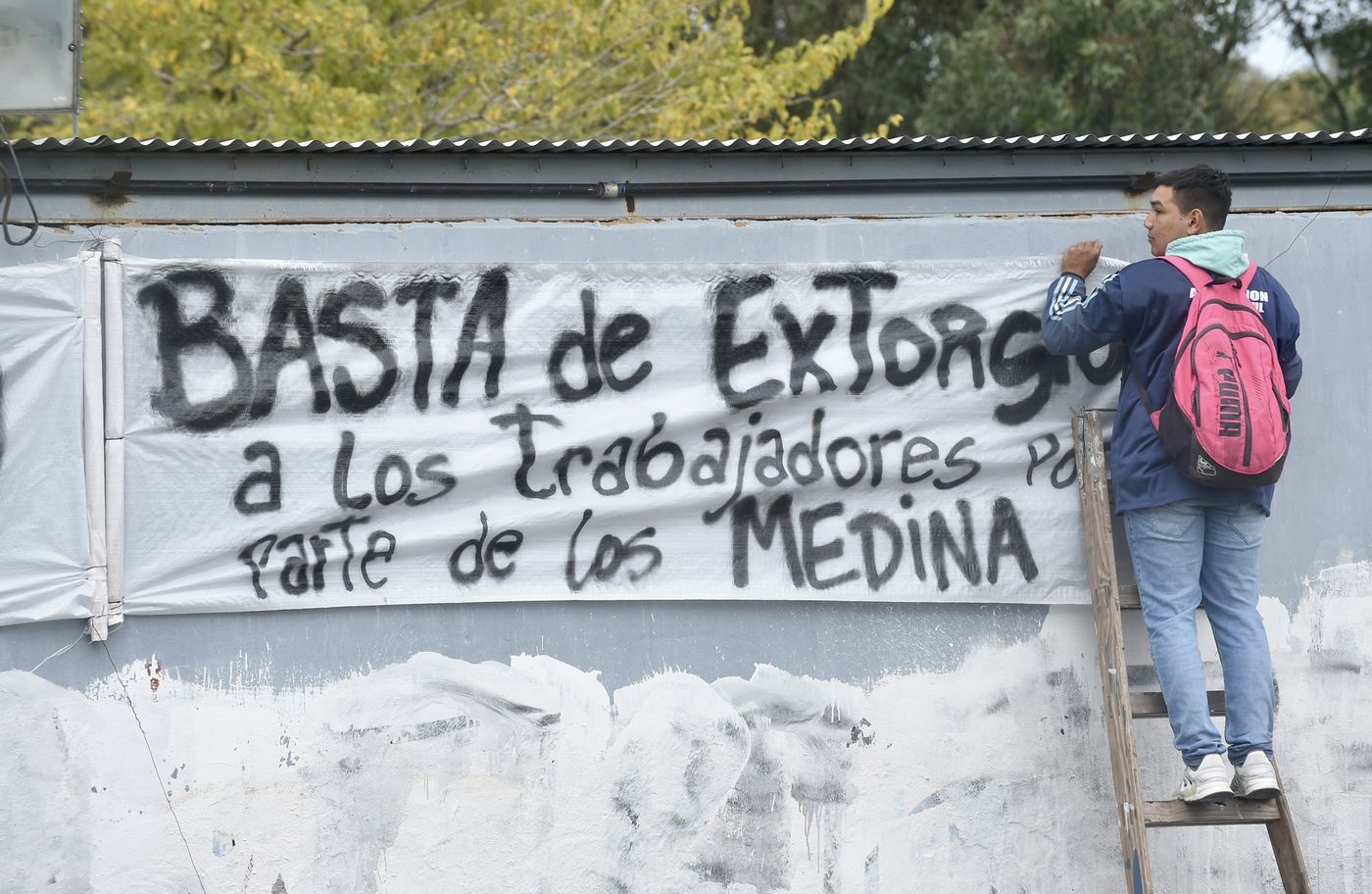 Condenaron a dos nietos del Pata Medina por amenazas en obras ligadas a ...