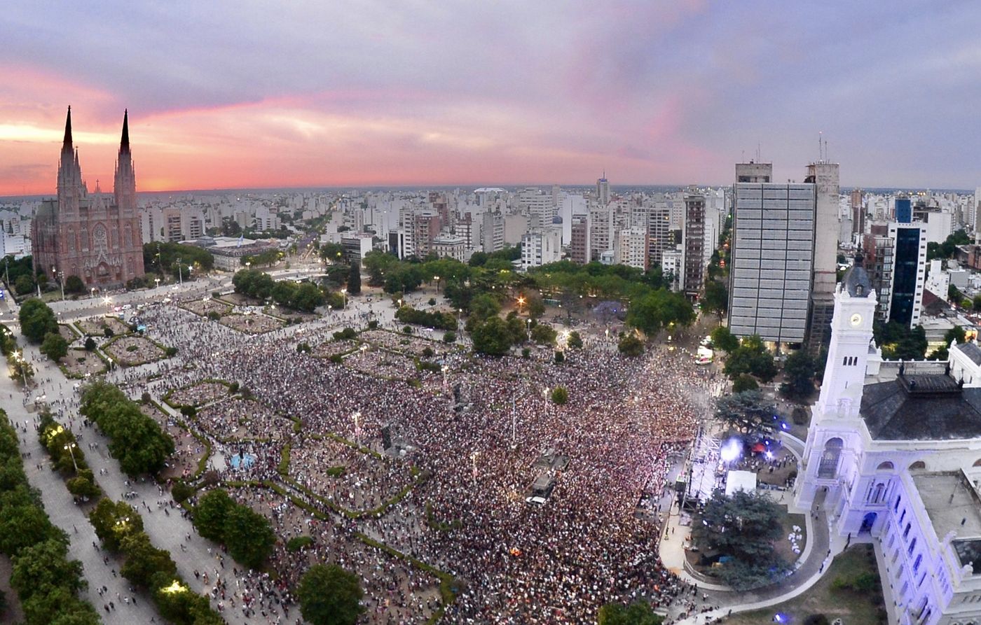 Aniversario De La Plata Se Conocieron Las Bandas Que Tocarán En Plaza Moreno