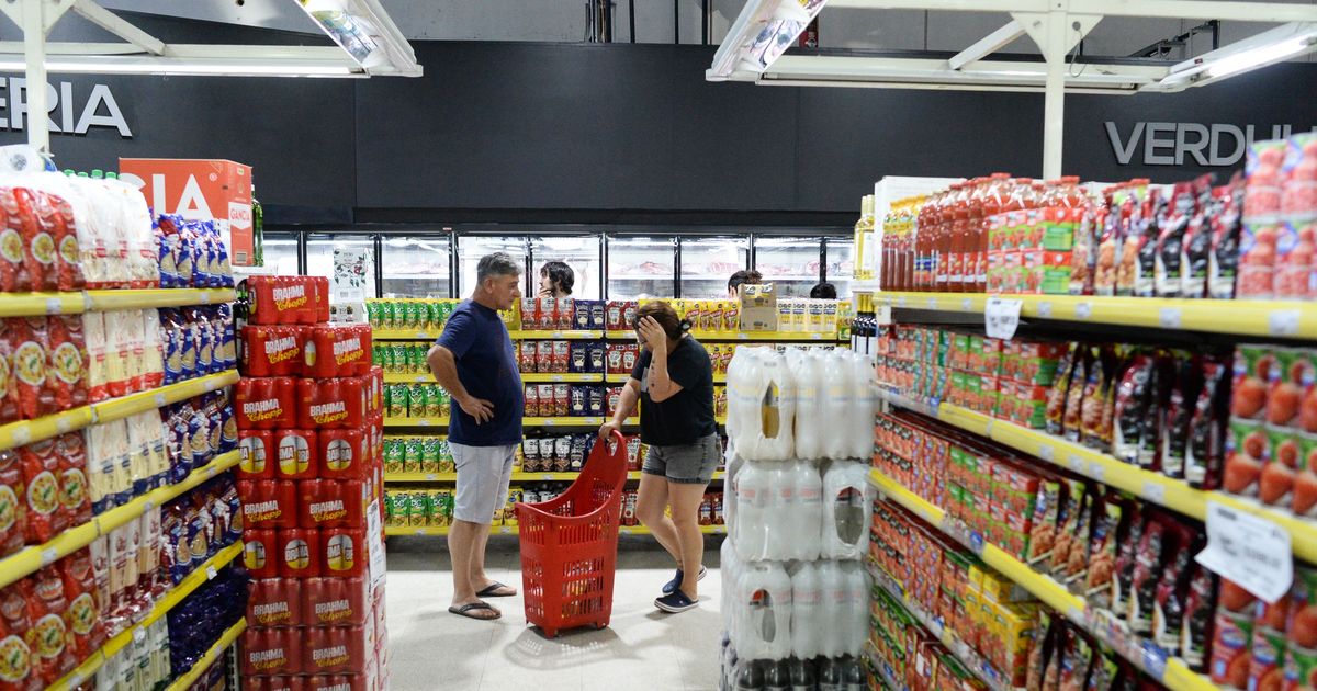 El descuento especial de Cuenta DNI para este sábado en el supermercado ...