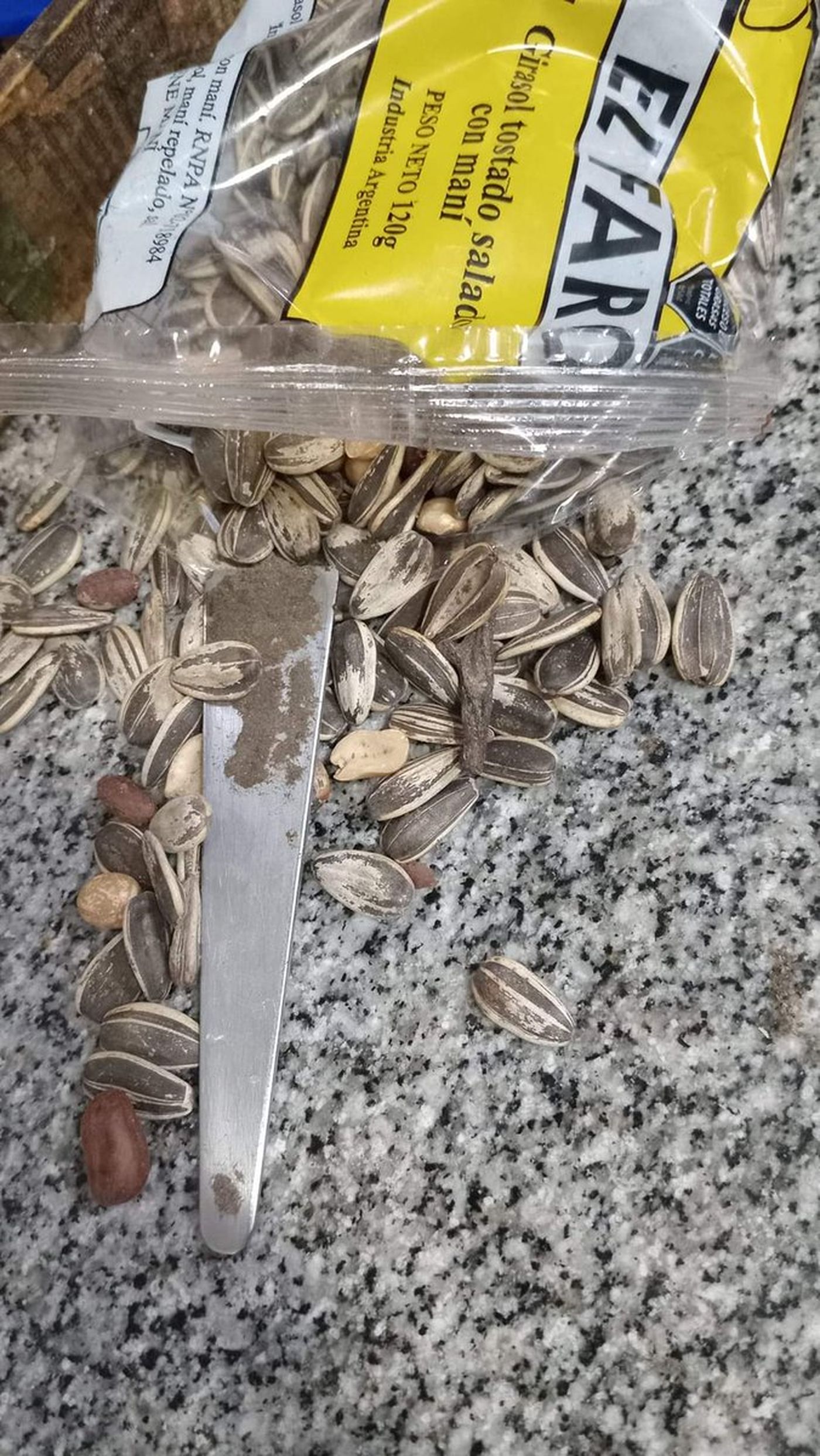 Compró una bolsa de semillitas en La Plata y se encontró con una ...