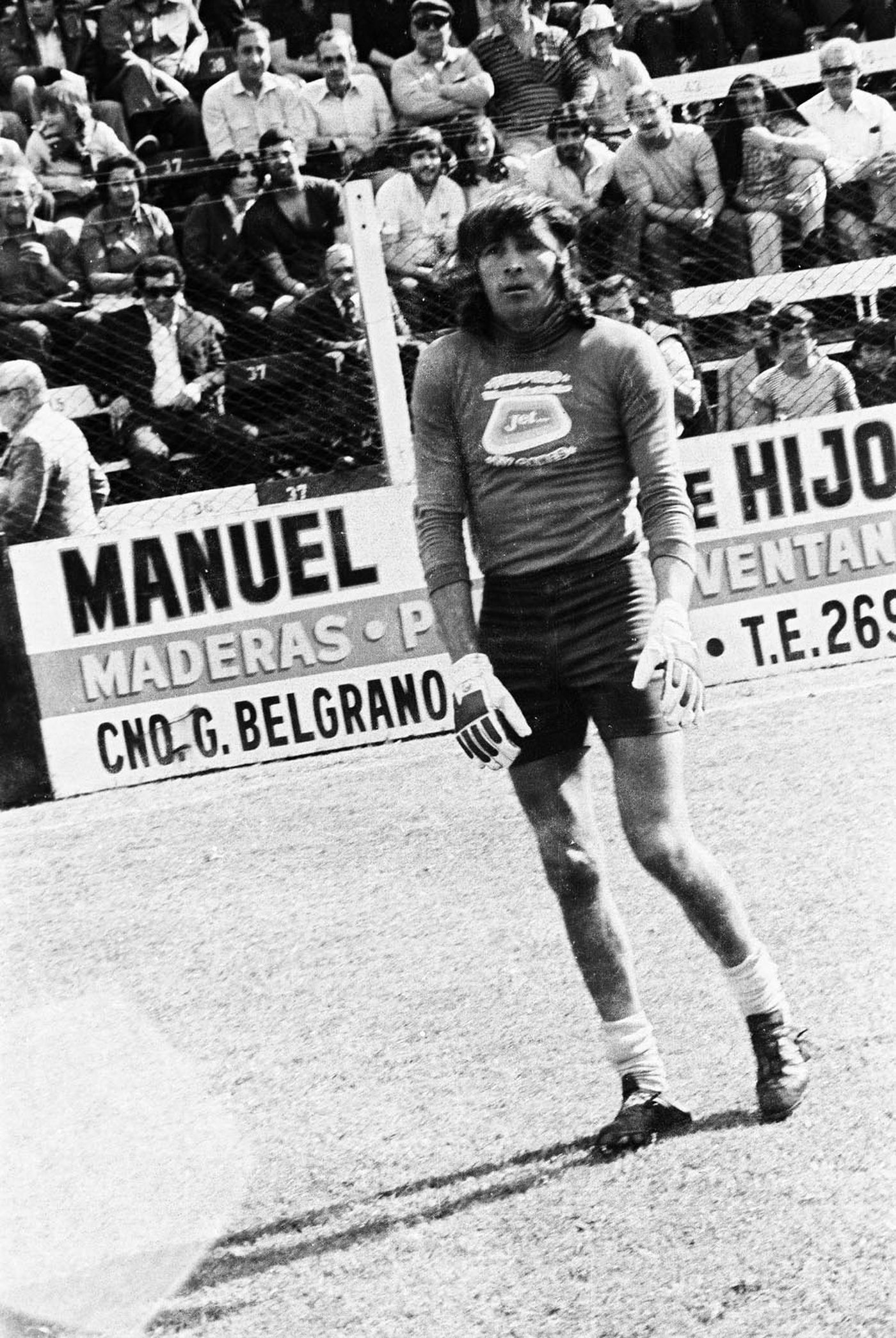 Murió Hugo Gatti, histórico arquero argentino que defendió los colores ...