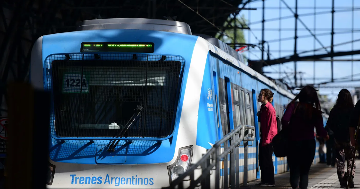 Los nuevos horarios que implementó el Tren Roca para el trayecto La ...