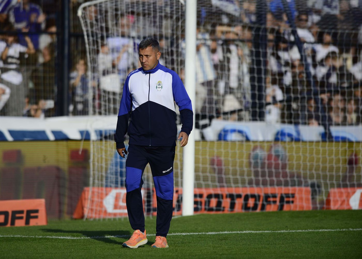 La dirigencia de Gimnasia tomó una decisión sobre el futuro de Diego Flores