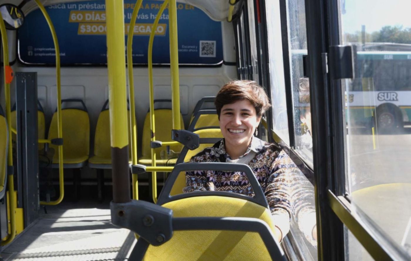La historia de Marthina, la primera mujer que manejará un micro en las ...