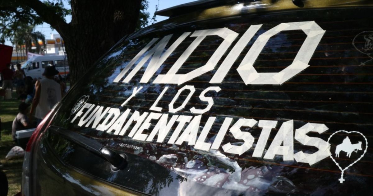 ¿Qué lugar ofreció La Plata para que se haga el show y la banda del ...