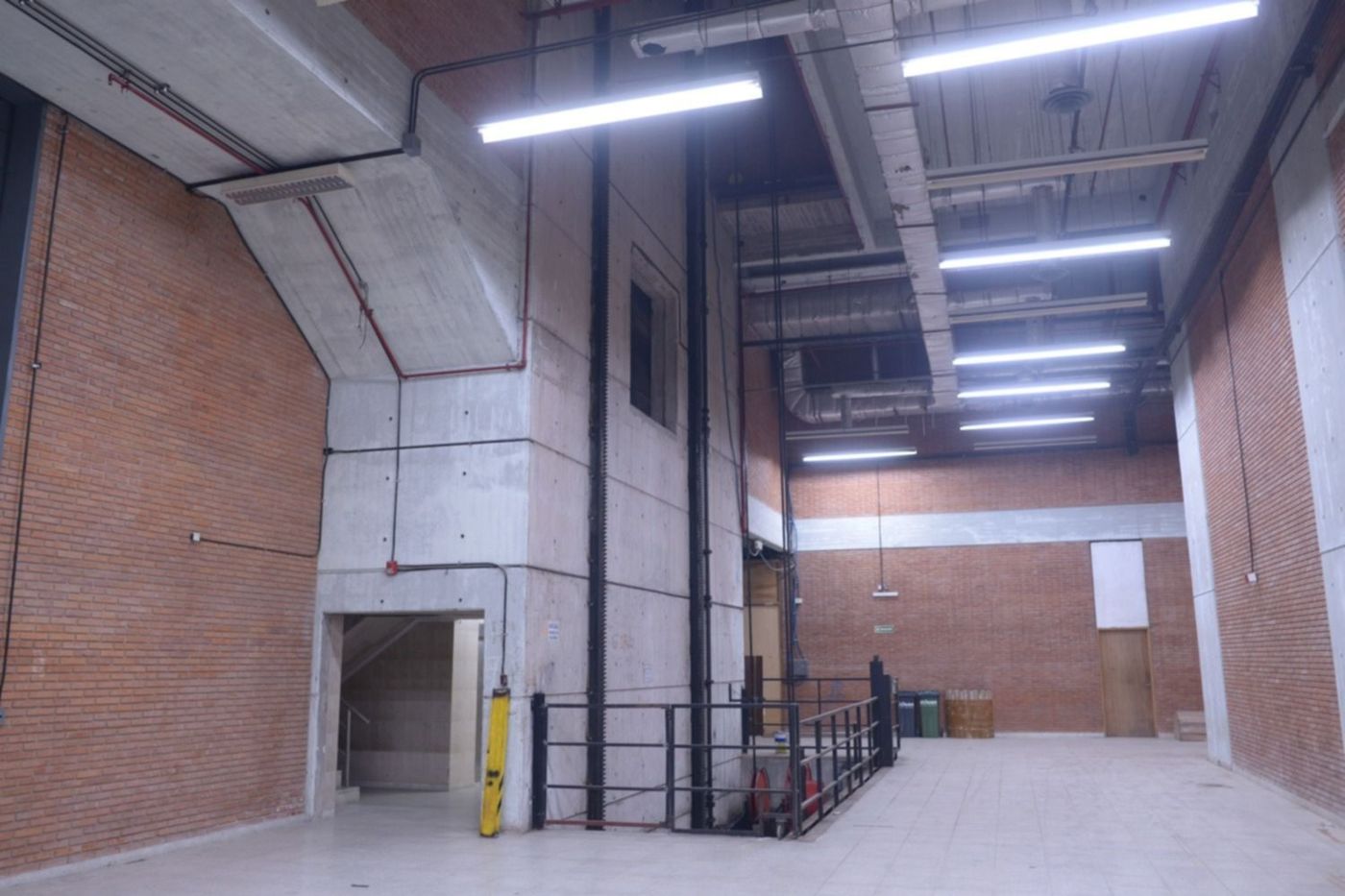 Tras 6 años en silencio, reabre la icónica Sala Ginastera del Teatro ...