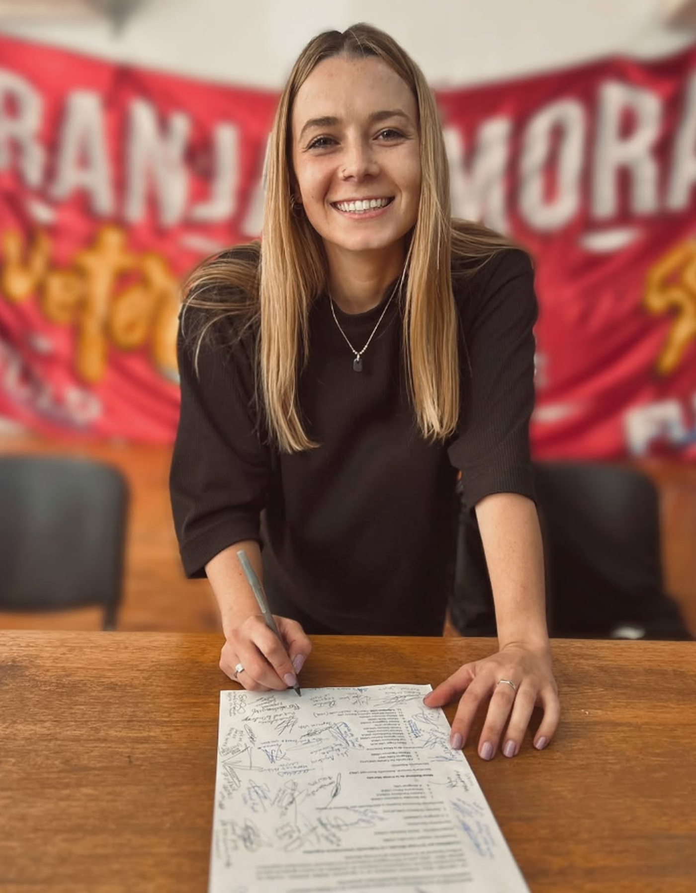 Franja Morada: una joven de La Plata se transformó en la primera mujer ...