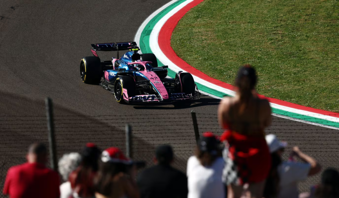 Franco Colapinto mejoró sus tiempos y posición en la segunda prueba libre en Imola