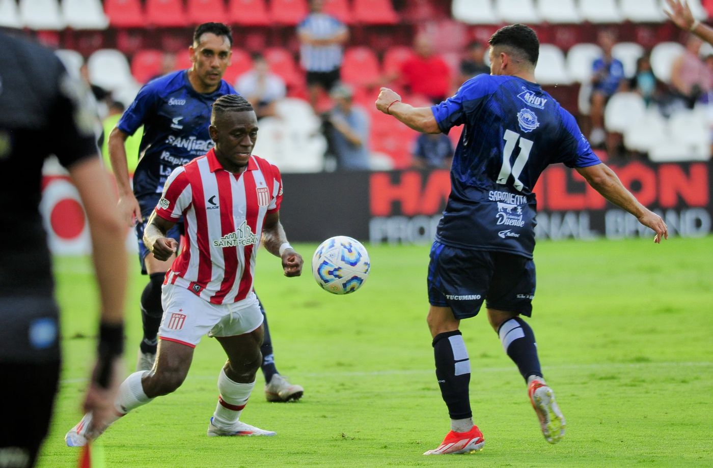 ¿Cómo es la situación de Alexis Manyoma a la espera de su salida a la MLS?