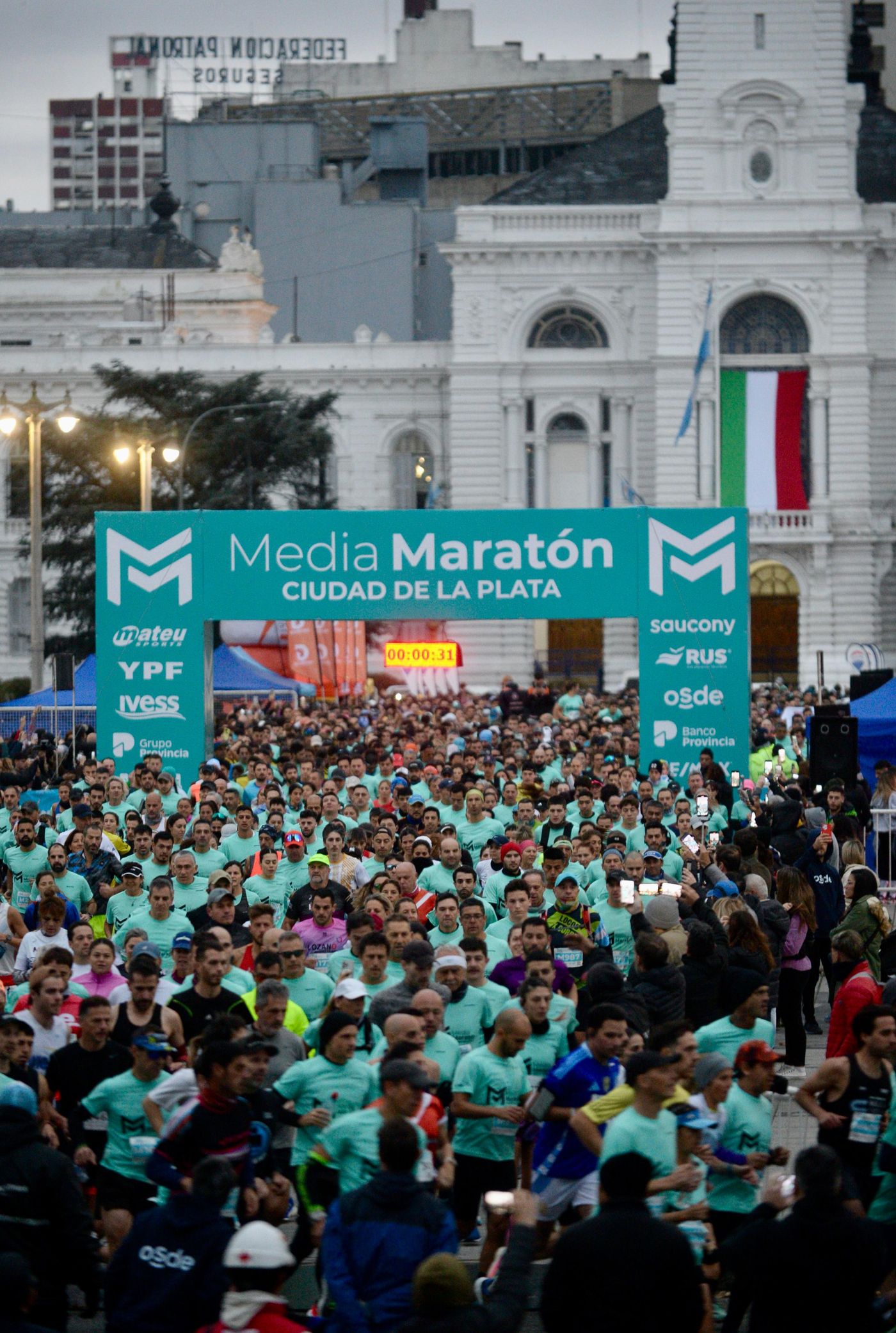 Todas las fotos de la segunda edición de la Media Maratón La Plata