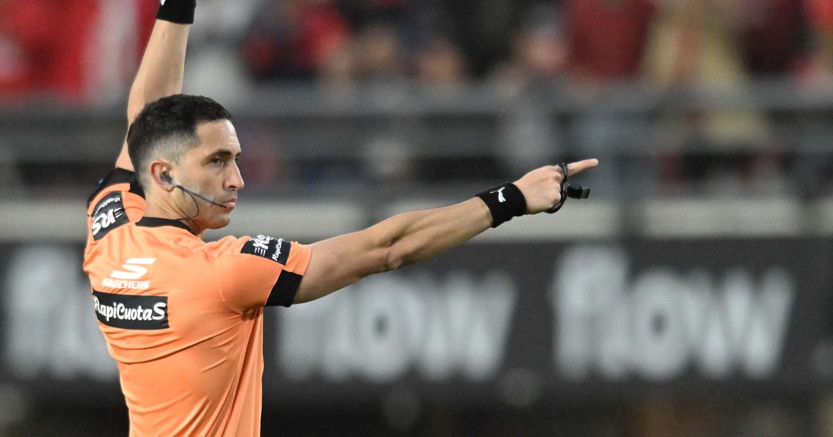 Tras el escándalo en Estudiantes vs. Barracas, Arasa y Carreras vuelven ...