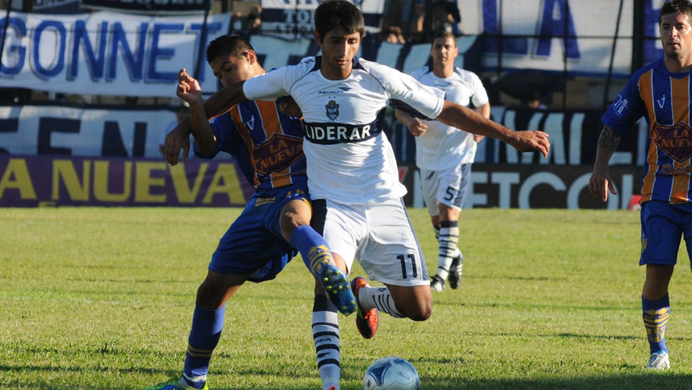 Tras frustrarse su vuelta a Gimnasia, Alan Ruiz quedó cerca de su nuevo ...