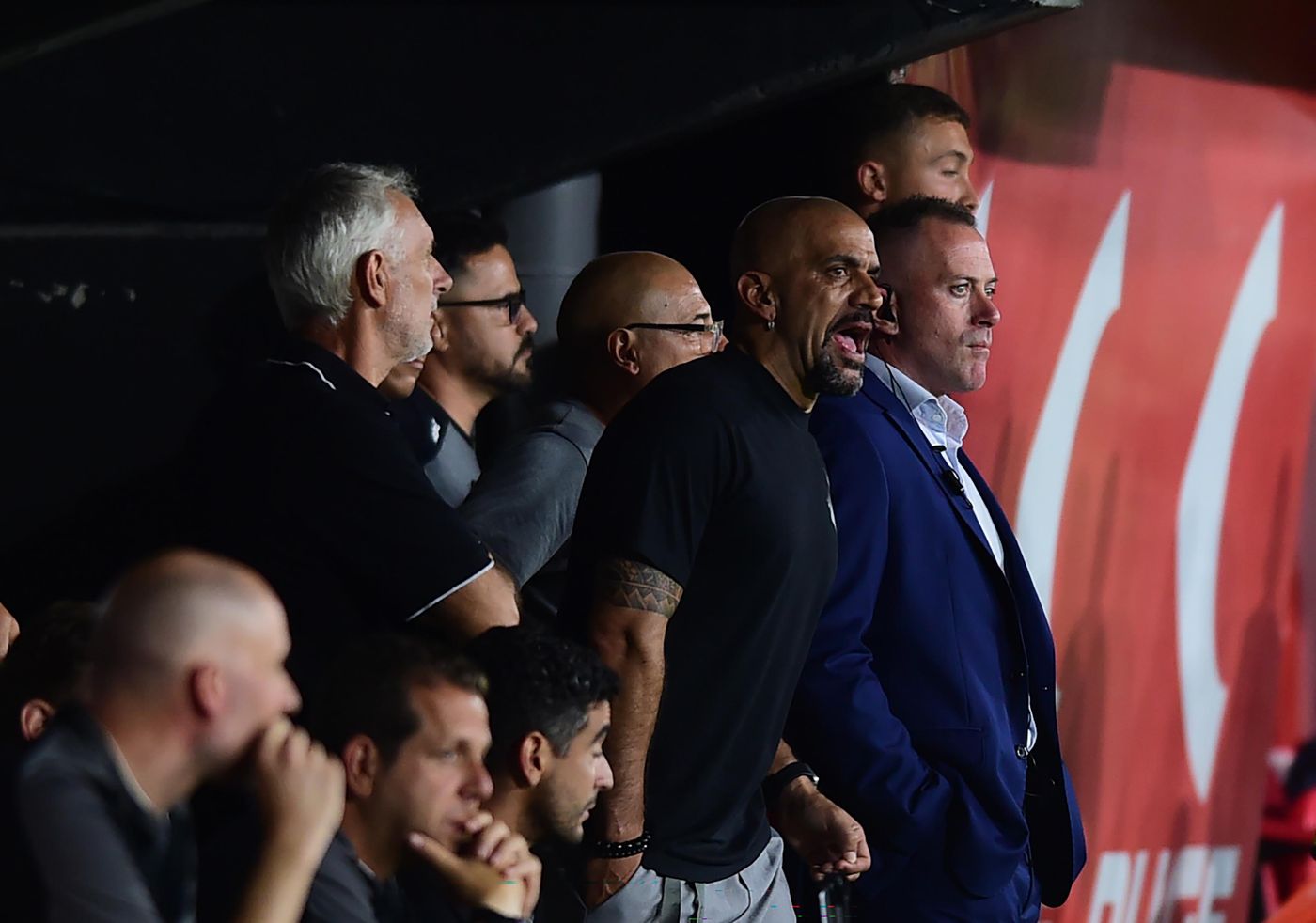 Juan Sebastián Verón salió con los tapones de punta por el debut de Spreen