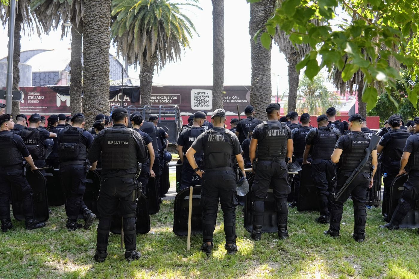 El Impresionante Operativo Policial En La Cancha De Newells Para
