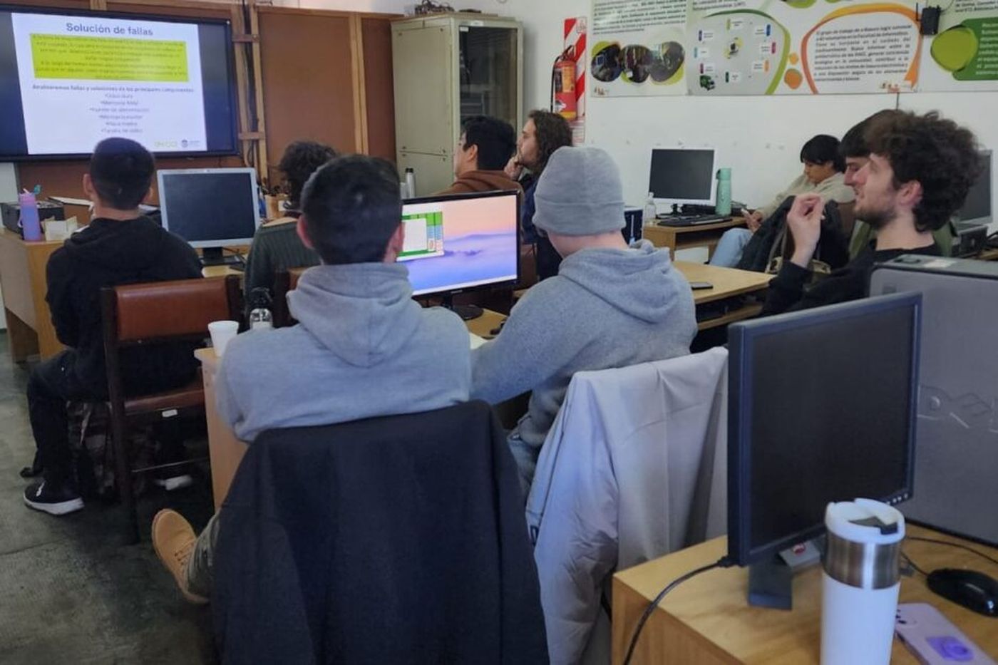 La UNLP abre la inscripción al curso gratuito de armado y reparación de PC: ¿cómo y quiénes ...