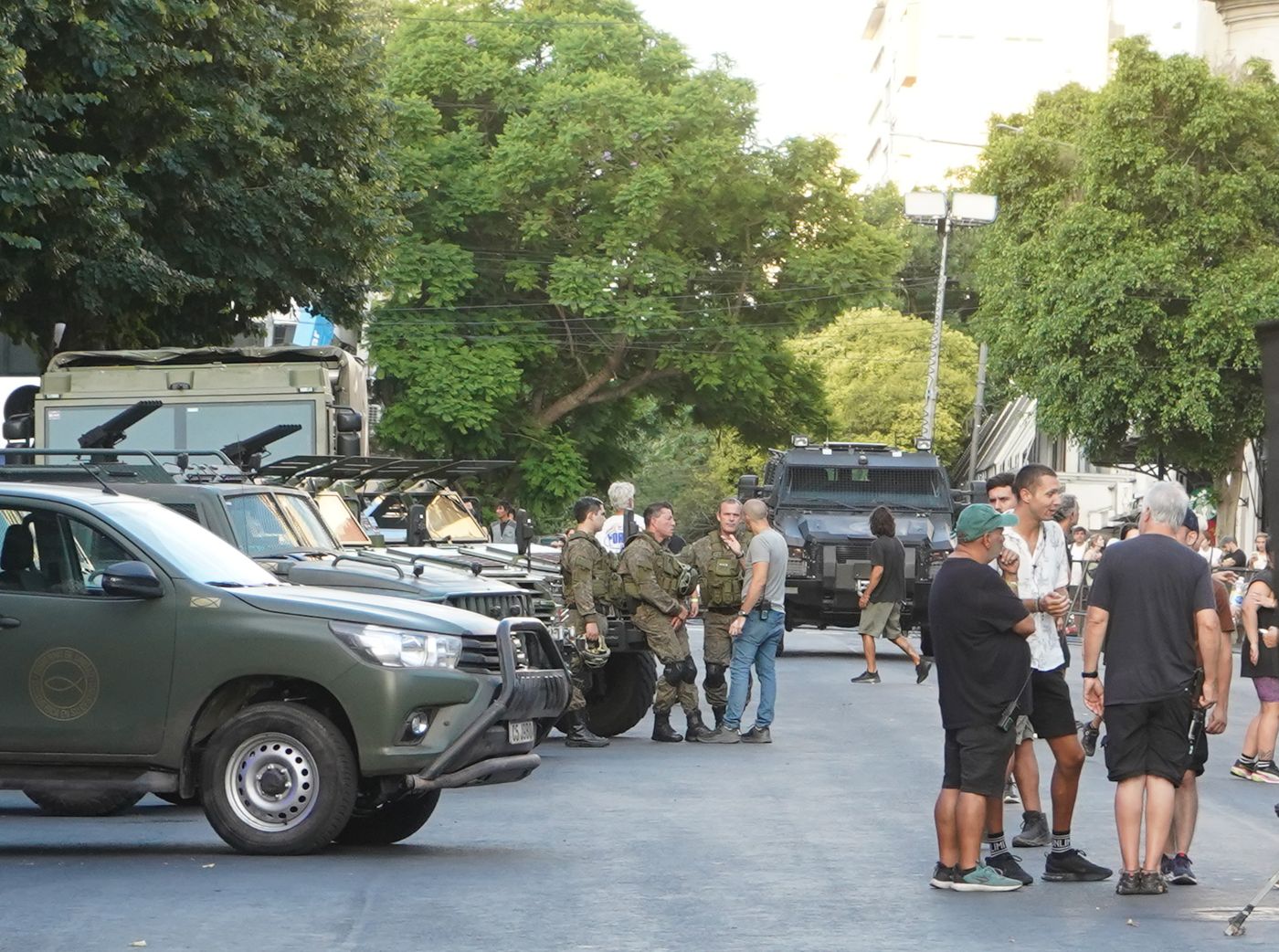 Así se vive la segunda jornada de filmación de Netflix en La Plata, con ...