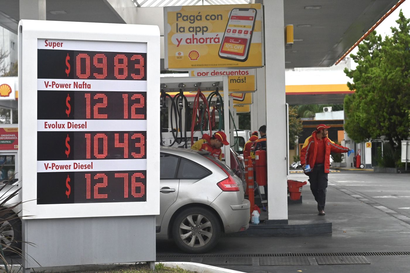 Ya rige el nuevo aumento de combustibles en La Plata y el resto del país