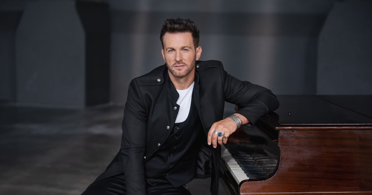 Axel llega a La Plata y se presenta en el Coliseo Podestá