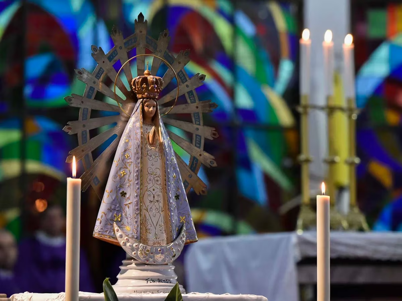 Miles de devotos celebraron el Día de la Virgen de Luján y participaron ...