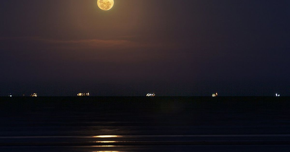 Berisso invita a conocer el Río de la Plata en barco y a la luz de la luna