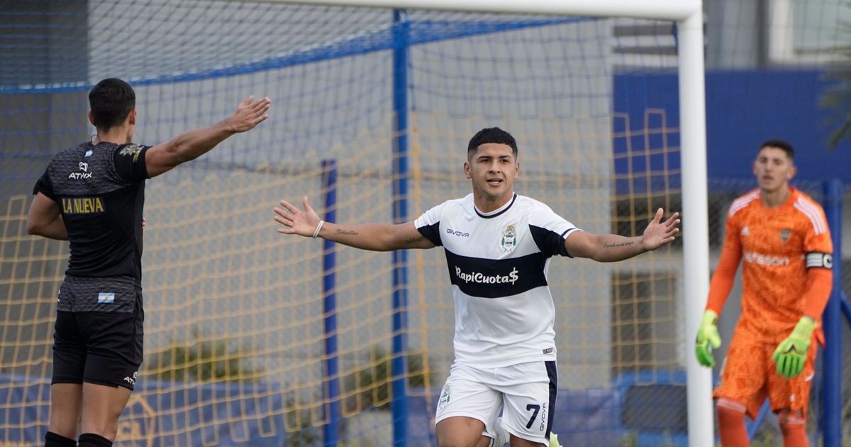 Gimnasia le firma contrato a una de sus promesas
