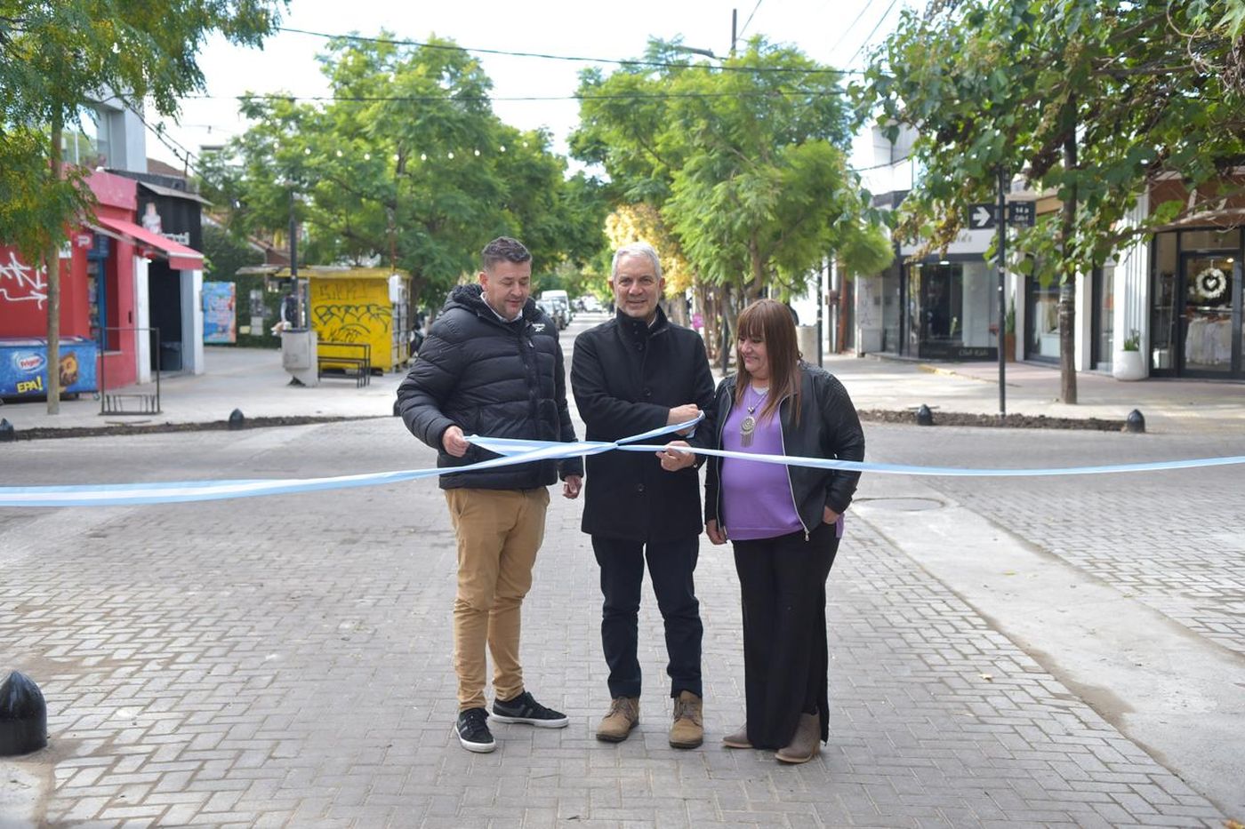 City Bell completó su renovado centro comercial en calle Cantilo
