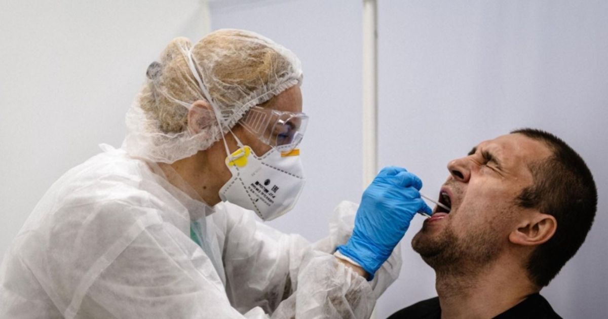 ¿Cómo se manifiesta el enantema, el nuevo síntoma de coronavirus?