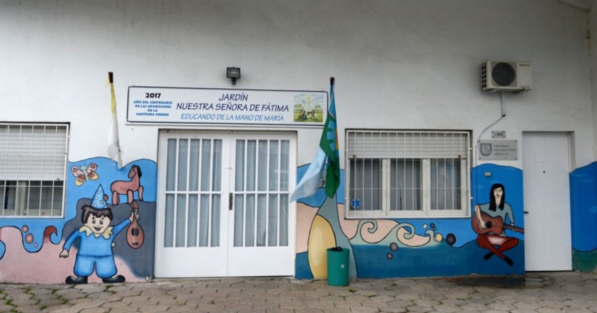 Terror en un jardín de La Plata: la docente acusada de amordazar nenes ...