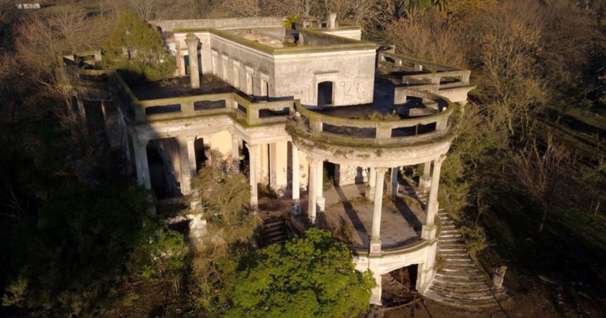 Una excursión a las ruinas del Palacio Piria, la joya abandonada en ...