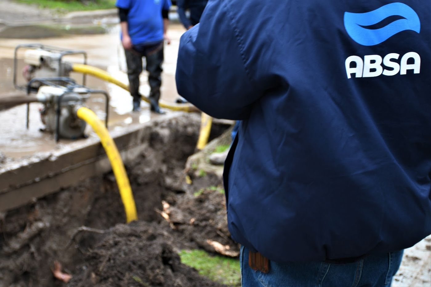 El comunicado de ABSA en medio de la ola de calor y la falta de agua en La Plata