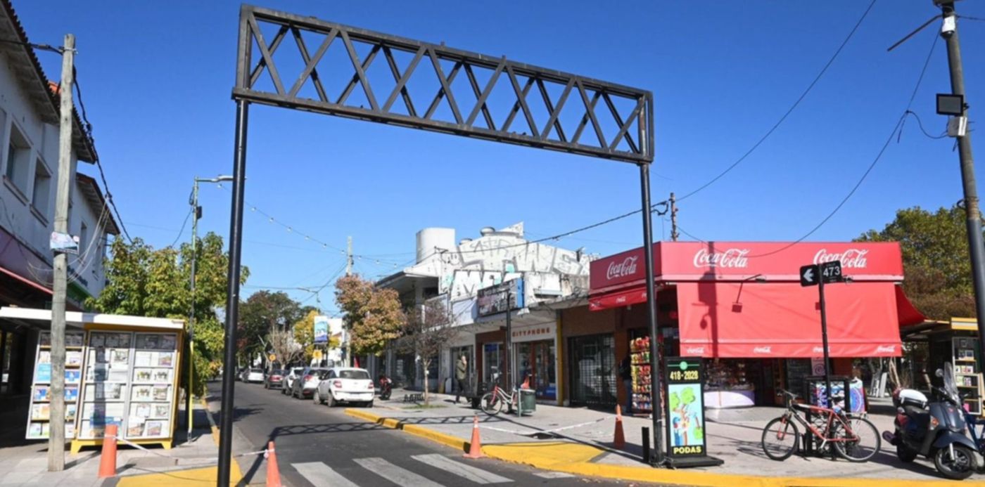 Antes y después: el renovado arco de bienvenida de City Bell cambió por ...