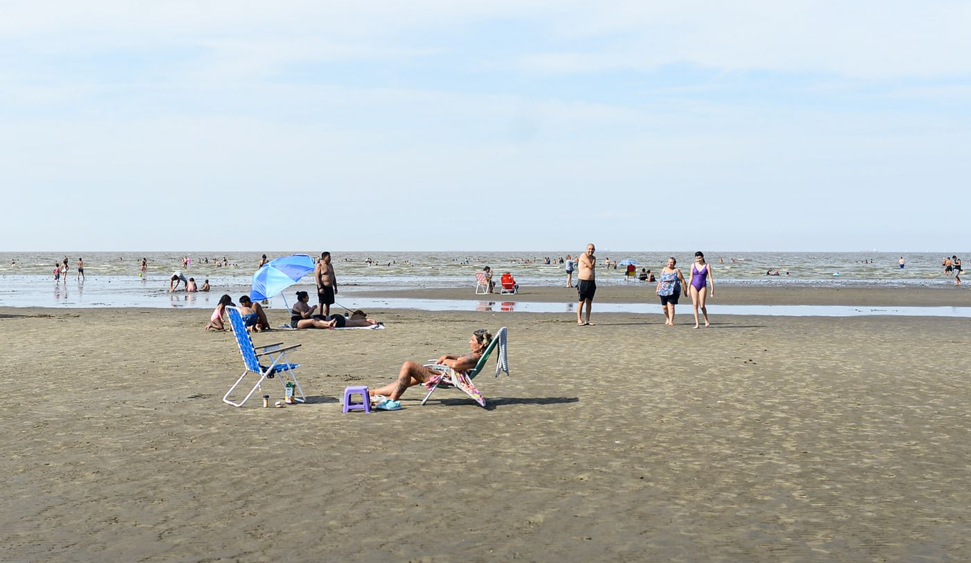Fin de semana de calor en La Plata: así estuvieron las playas de Punta Lara