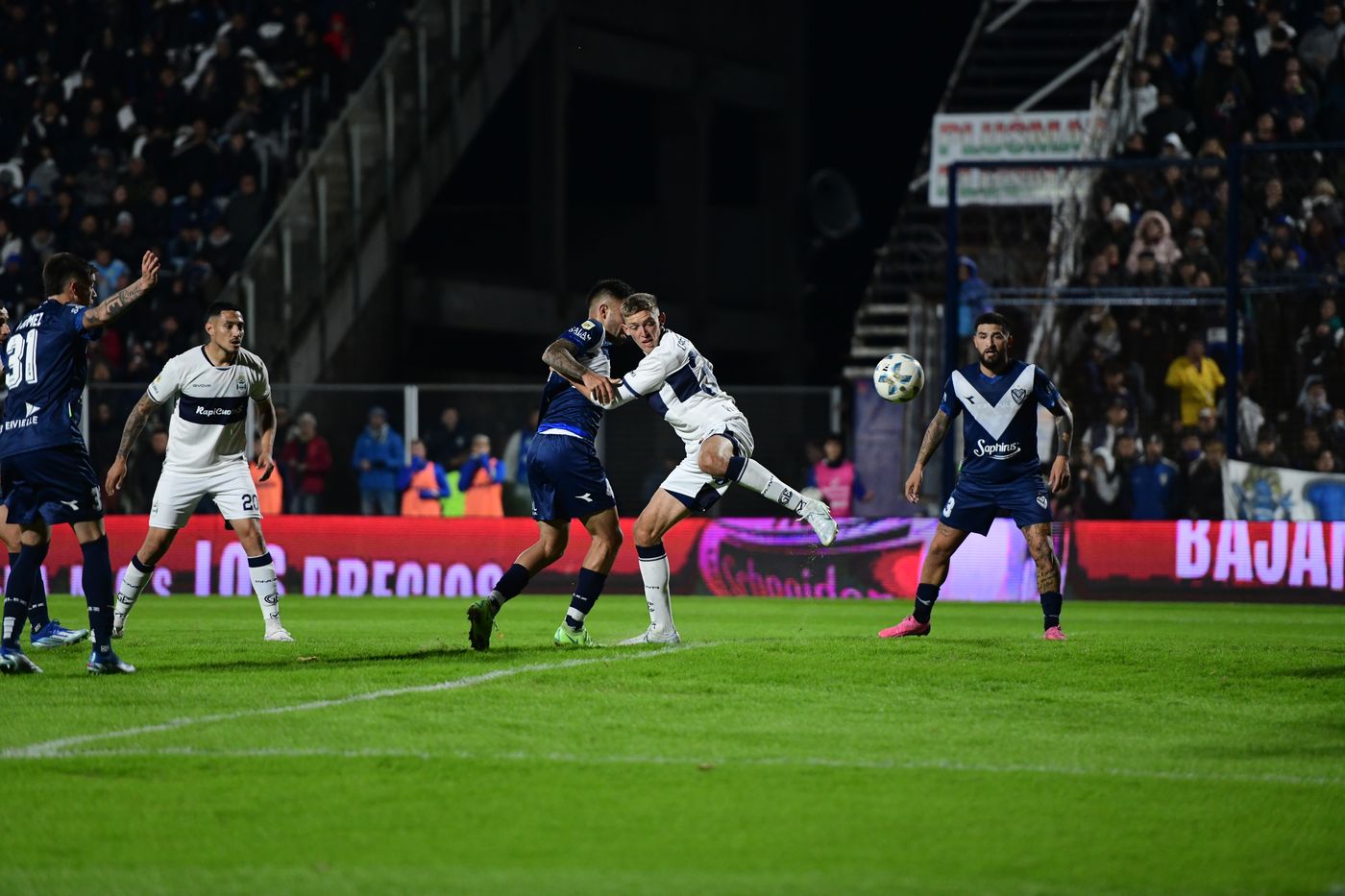 El particular gol de Rodrigo Castillo para el 1 a 0 de Gimnasia